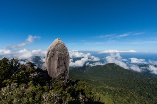 「盤石」の意味とは？使い方から英語や対義語や類義語まで例文付きで スッキリ